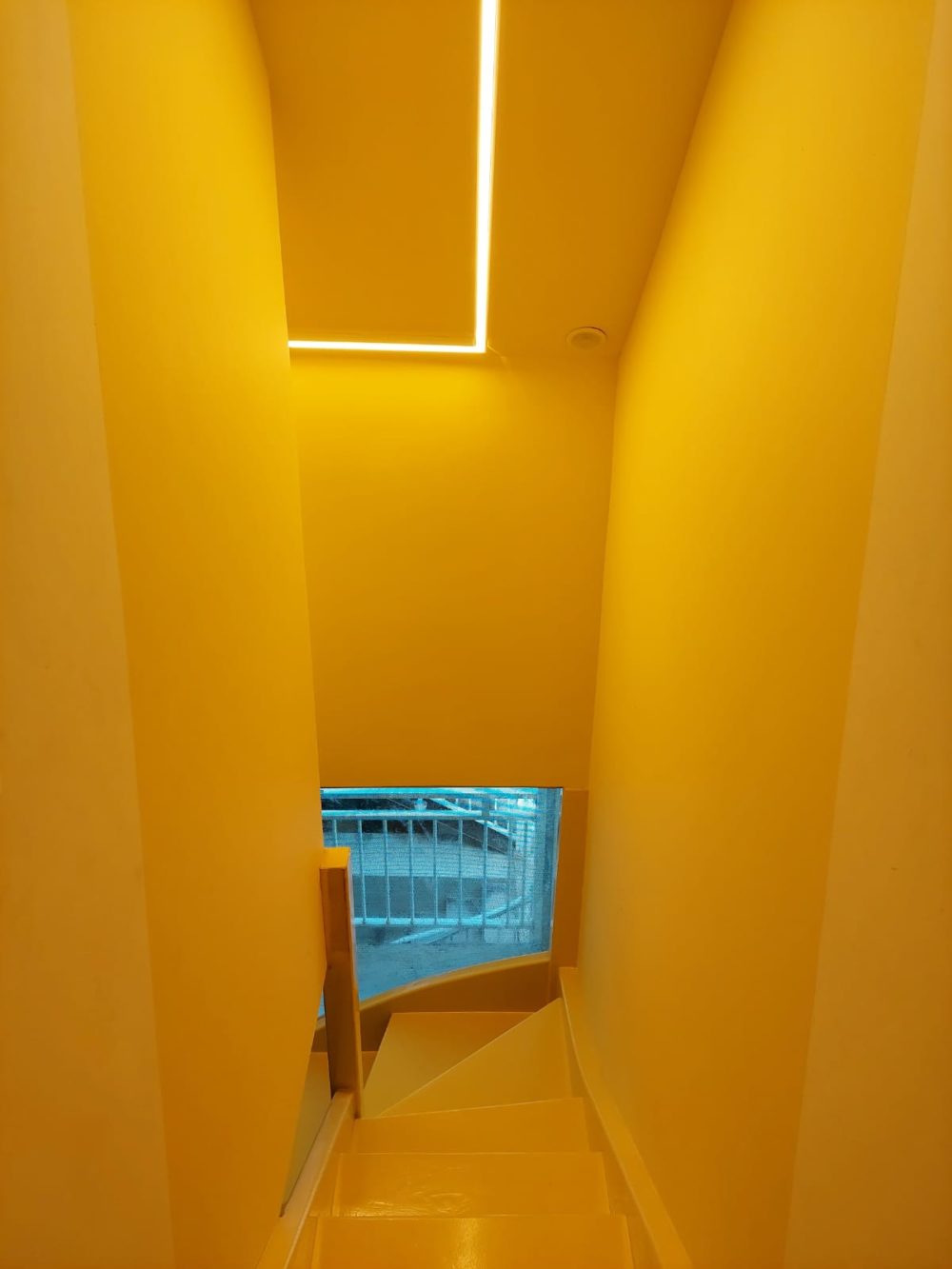 ILLUMINI 2.0 : Innovative & Creative Linear LED Lighting - Ledux Lumière