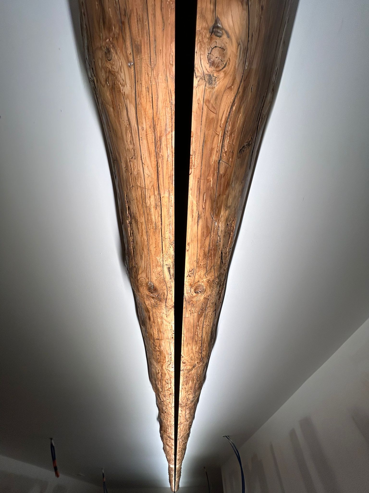 LED PHANTOM, LED Strip on a flying cable - Ledux Lumière